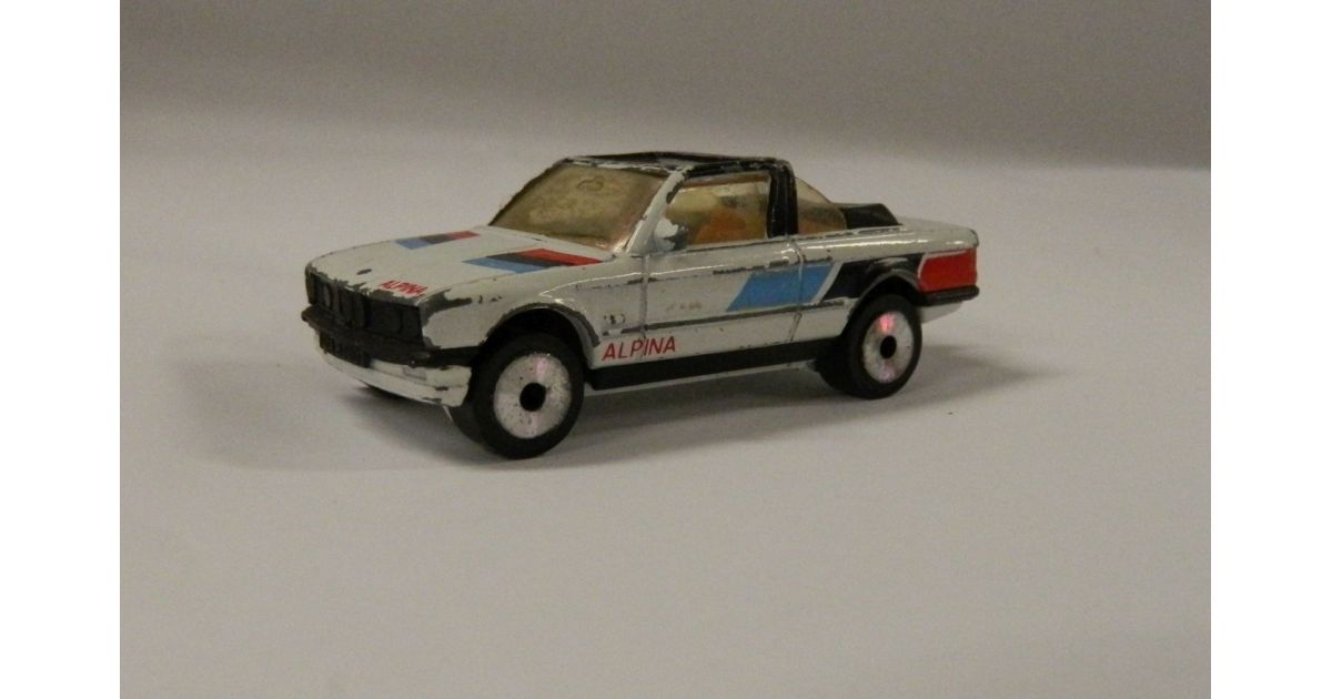 BMW 323i Cabriolet Matchbox | monenlaista.fi